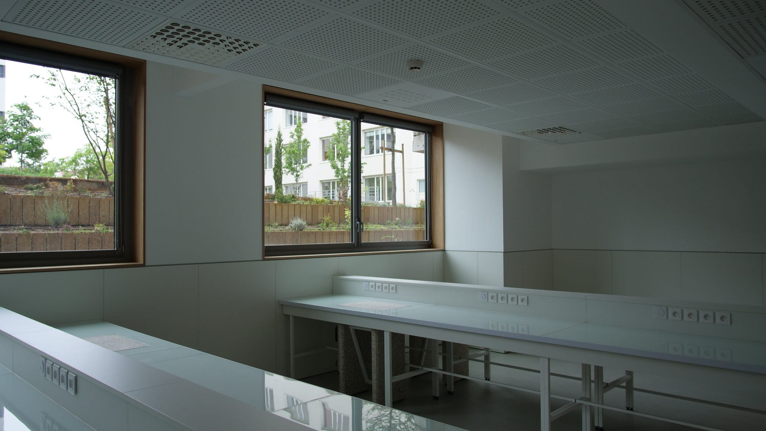 Laboratory Adocia - Halton has delivered safe laboratory environment