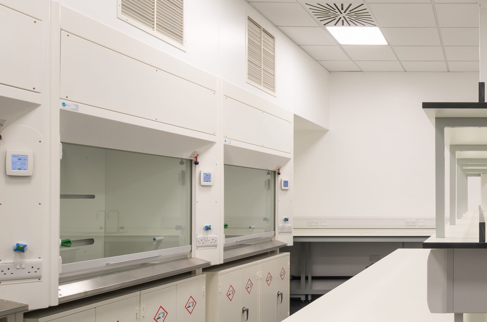 Halton Vita Lab solution for Science Creates Incubators in Bristol.