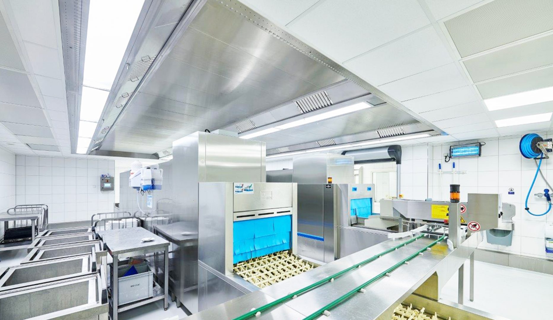 KCV ventilated ceiling for dishwashing areas - CE | Halton products